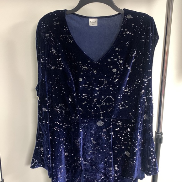 Spirit | Dresses | Spirit Blue Velvet Cold Shoulder Silver ...
